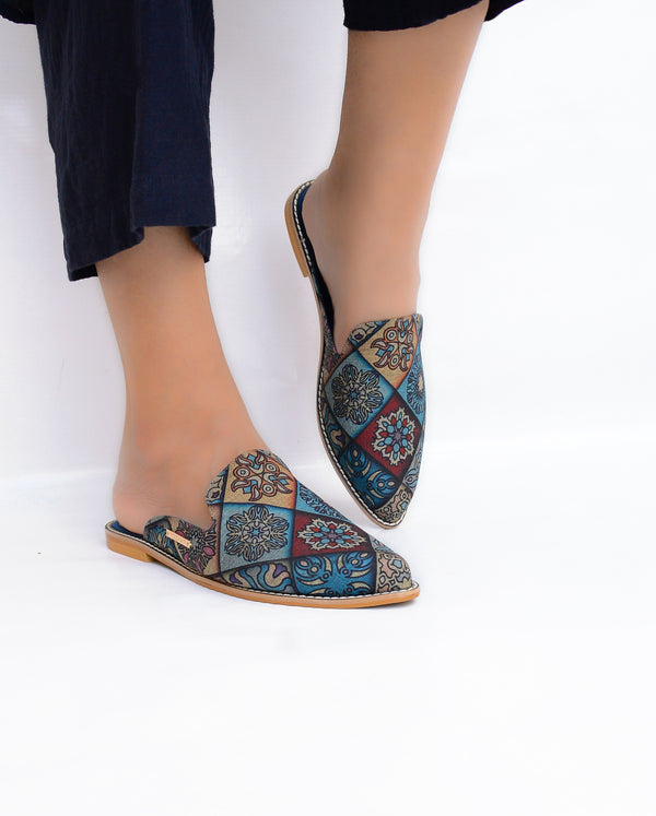 Collection XI - Mochari.